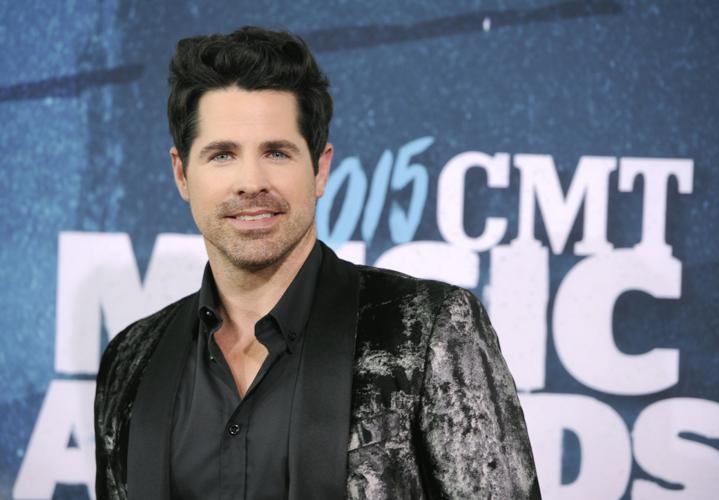 CMT Music Awards 2015: They wore that? Fashions and photos from the red ...