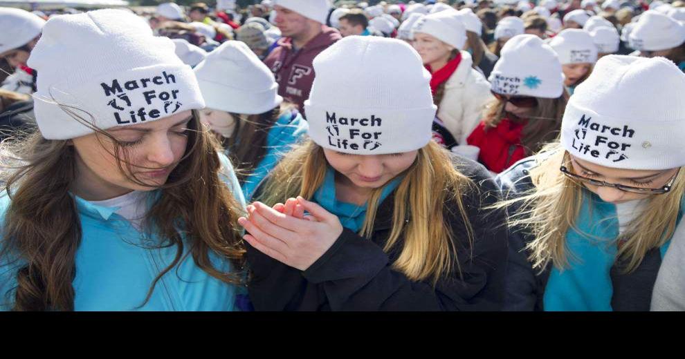 Report: Behind the scenes of that Roe v. Wade movie shooting in New ...