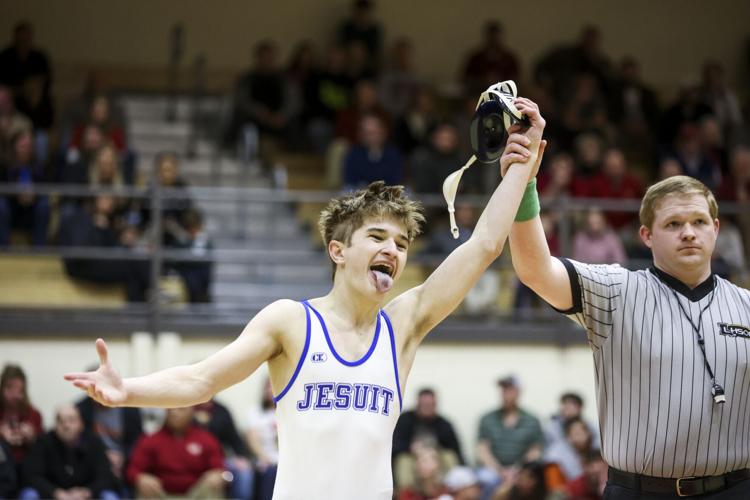 The Brother Martin-Jesuit wrestling dual comes down to a one-point ...