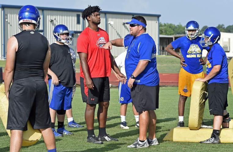 Former U-High lineman Adrian Ealy making big push at East Ascension ...