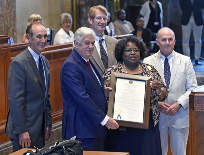 In farewell Sen. John Alario asks legislators to work together -- but ...