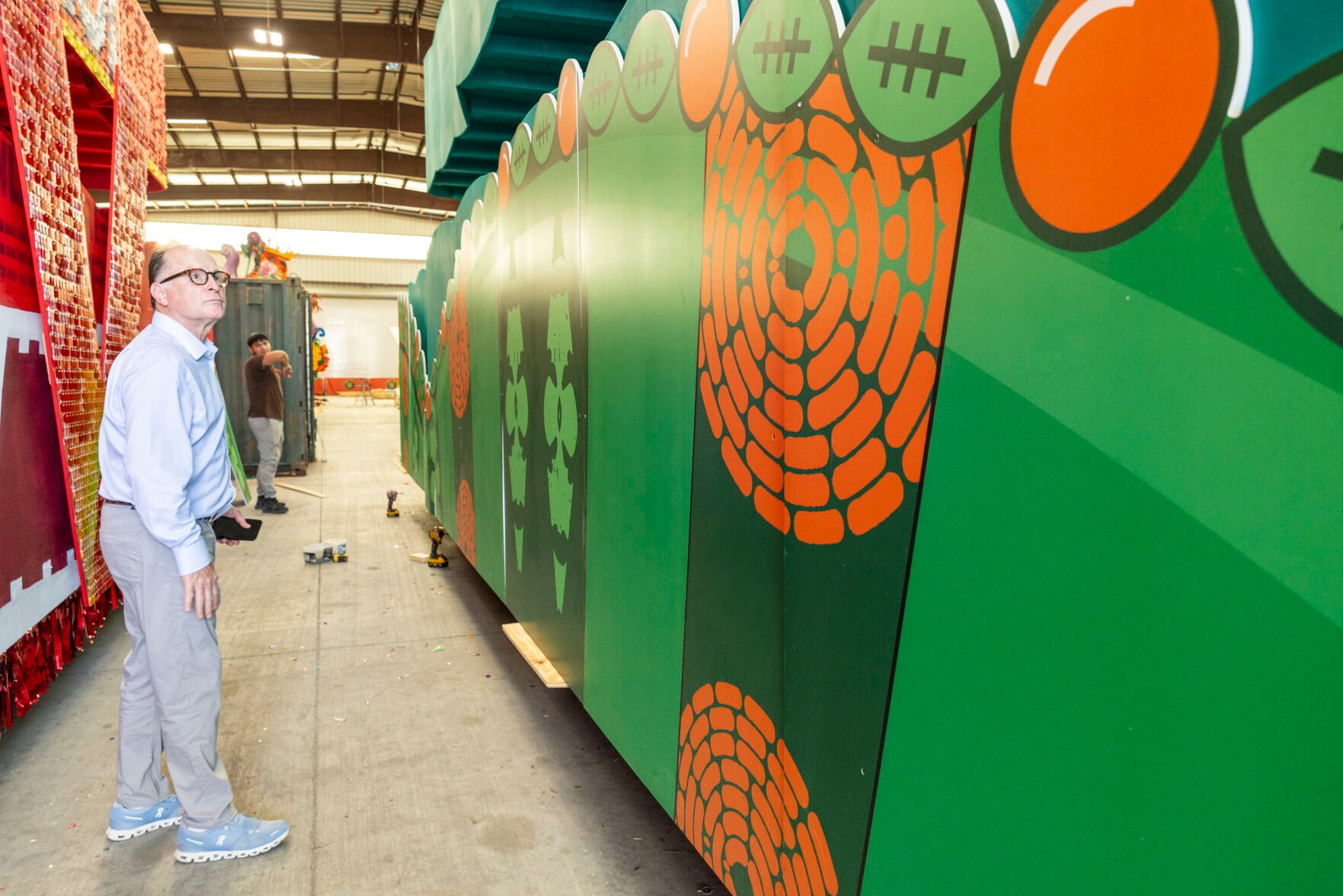 New Orleans Mardi Gras float builder Kern Studios expands | Business ...
