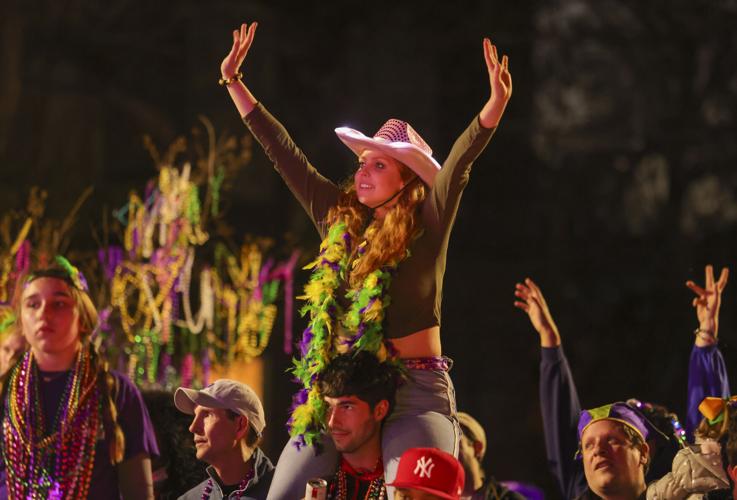 Bacchus, Thoth, Mid-City, Okeanos parade Uptown Sunday | Mardi Gras ...