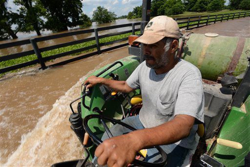 Red River flooding: ' . . . you've never seen anything like this ...