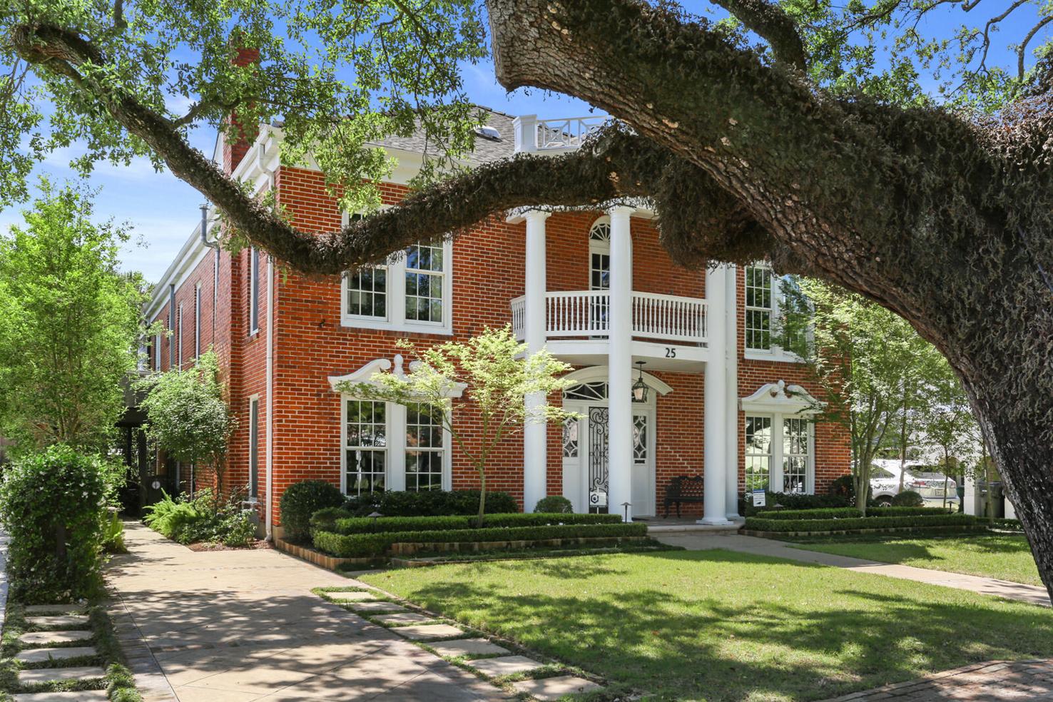 Versailles Blvd. home in NOLA has chic style for $2.1M | Home/Garden ...