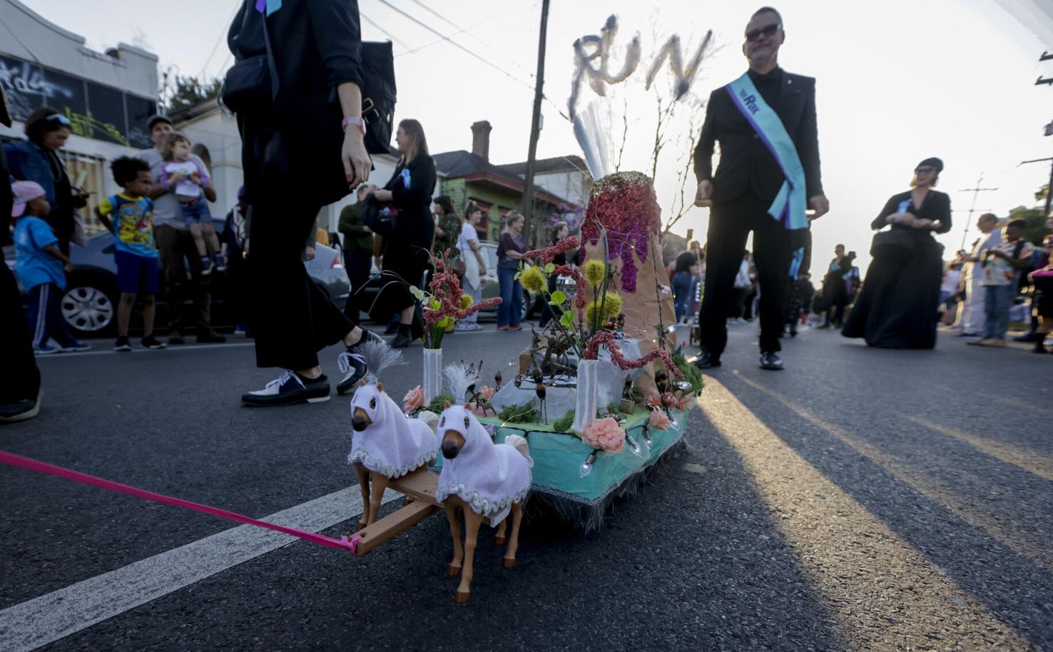 'tit Rex parade shows off Carnival’s miniature floats Sunday, Jan. 28 ...