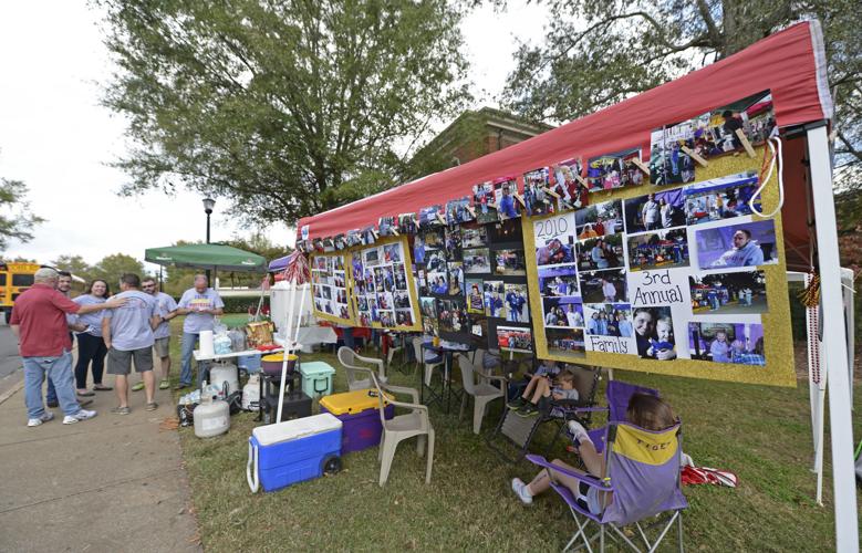 Houses divided: LSU fans with Alabama relatives celebrate game day with ...