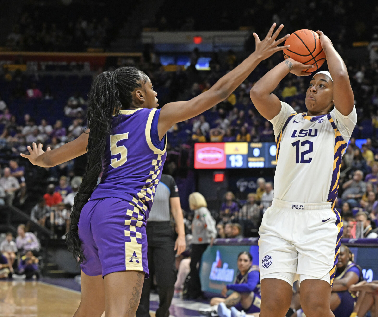 LSU now first SEC team with 100 points in six straight games | Womens ...