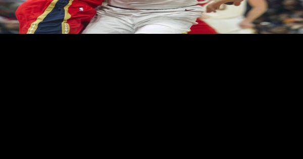 LeBron James hands Pelicans 3rd straight loss on historic night ...