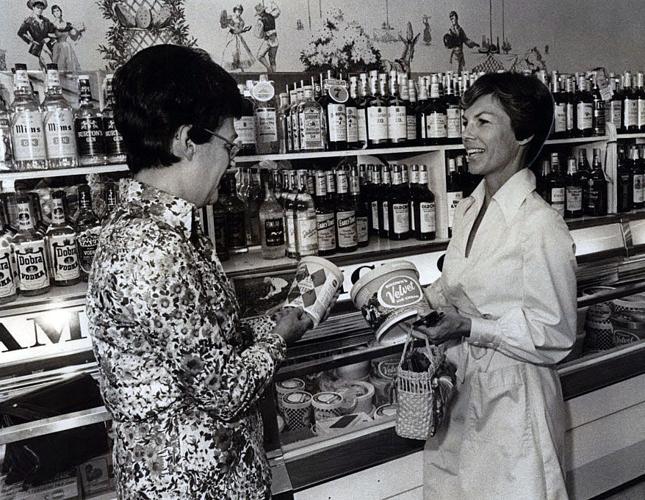 Makin' groceries: How we used to do it, in vintage photos and ads from ...