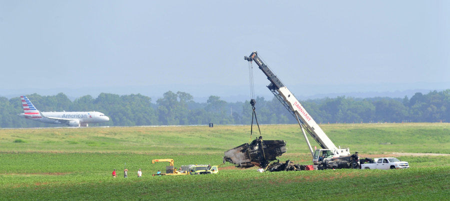 Plane crash at Huntsville, Ala., airport kills three, AL.com reports ...
