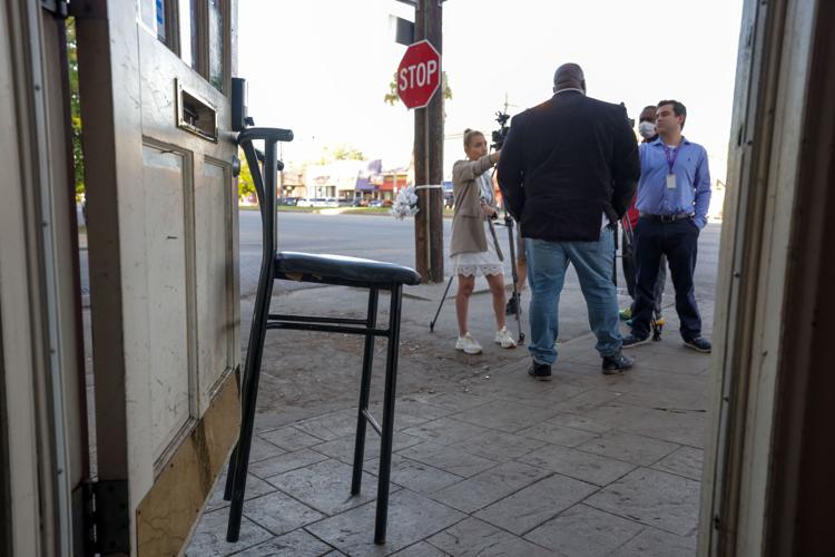 Mid-City bar hosts benefit for family of guard killed there | Crime ...