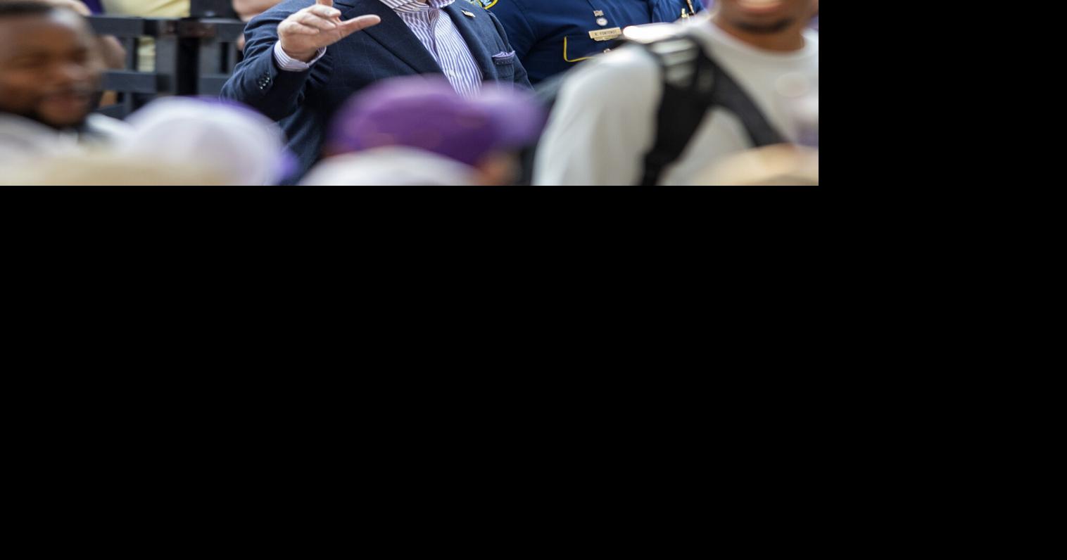 Live: LSU football takes on undefeated Tennessee in a crucial SEC ...