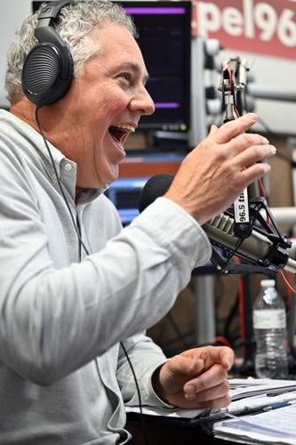 Conservative talk radio host Moon Griffon lobs grenades | Local ...