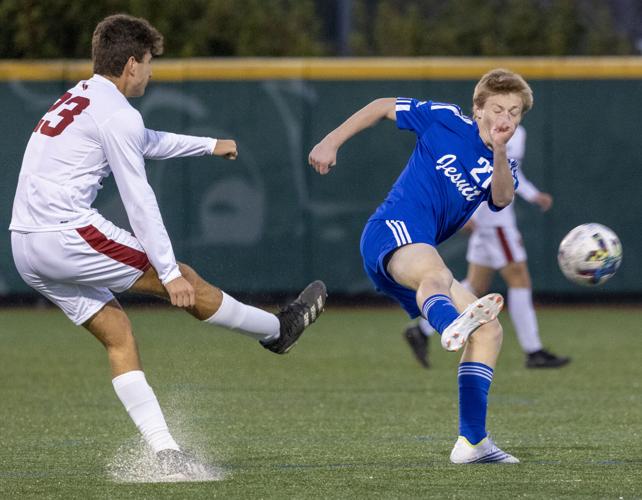 Early goal decides annual rivalry showdown between Jesuit and Brother ...