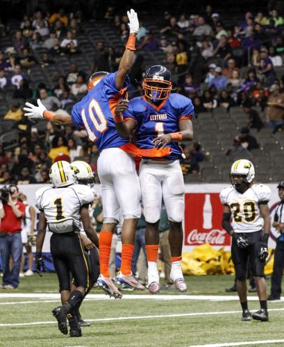 Shyheim Carter’s passing leads Kentwood to Class 1A title win over ...