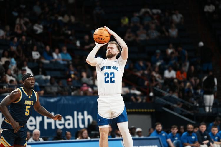 UNO scores over 100 points in men's basketball win over SUNO | Uno | nola.com