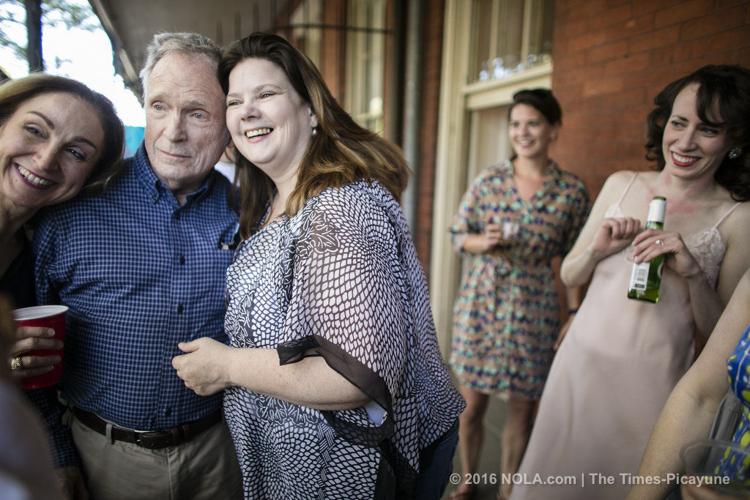 Stella!! yelling contest in the French Quarter: Photo gallery ...