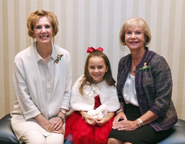 Nell Nolan: Ladies Leukemia League, Ballo di Natale, Patio Planters ...