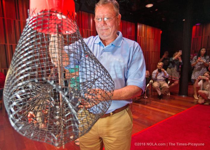 Pardoning one crawfish, lieutenant governor kicks off boil season ...