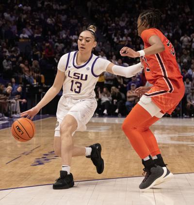 LSU's Last-Tear Poa suffers concussion in win over Ole Miss | Womens ...