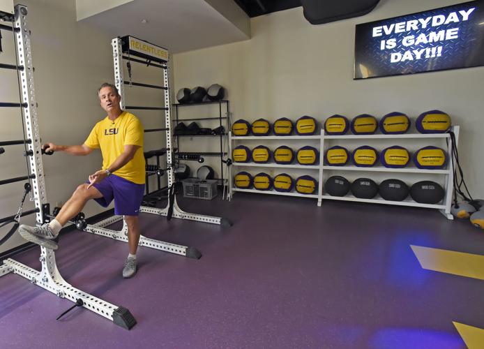 Take a tour inside LSU football's new, $2.5 million weight room ...
