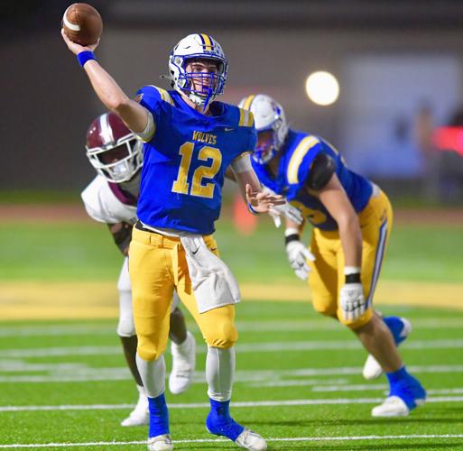 Late interception seals St. Paul's win vs. De La Salle | Prep Sports ...