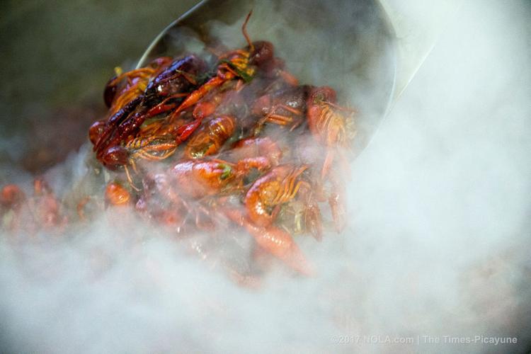 Crawfish for Christmas? Season starts earlier in recent years | Where ...