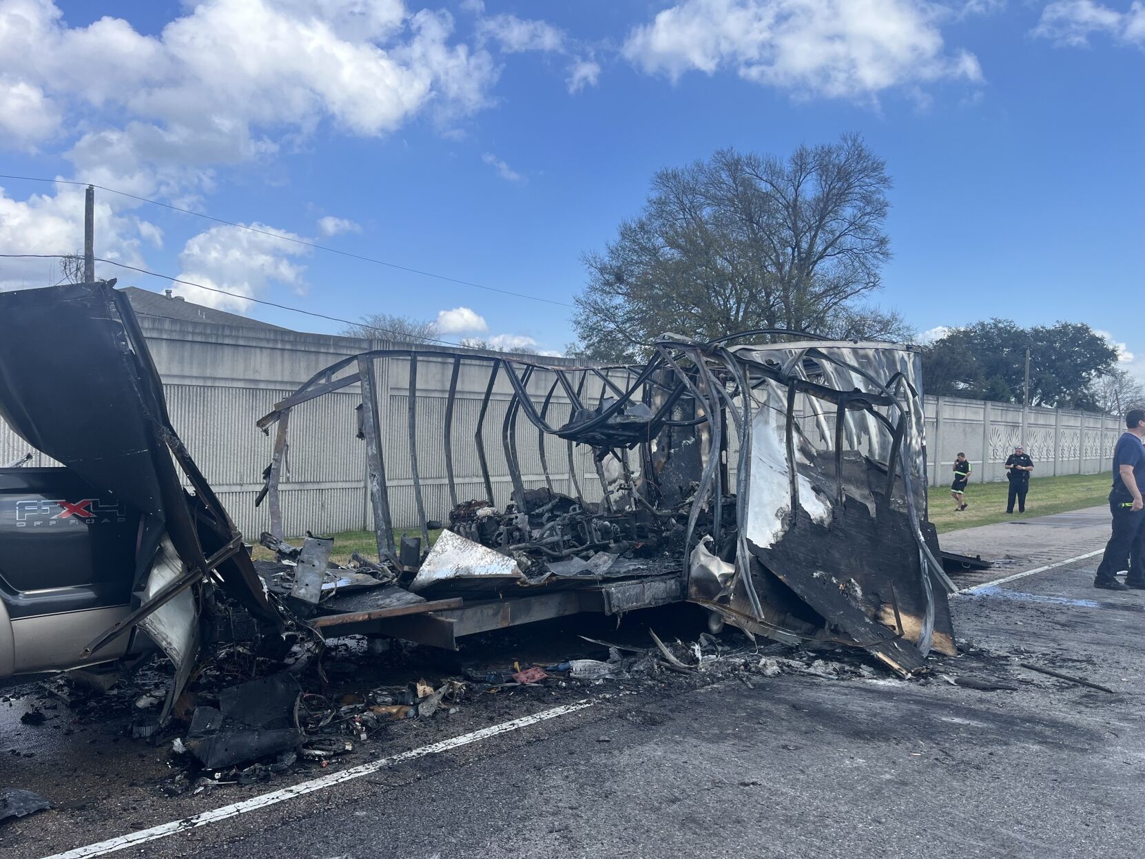 Trailer catches fire, explodes on I-10 in Metairie | Crime/Police ...