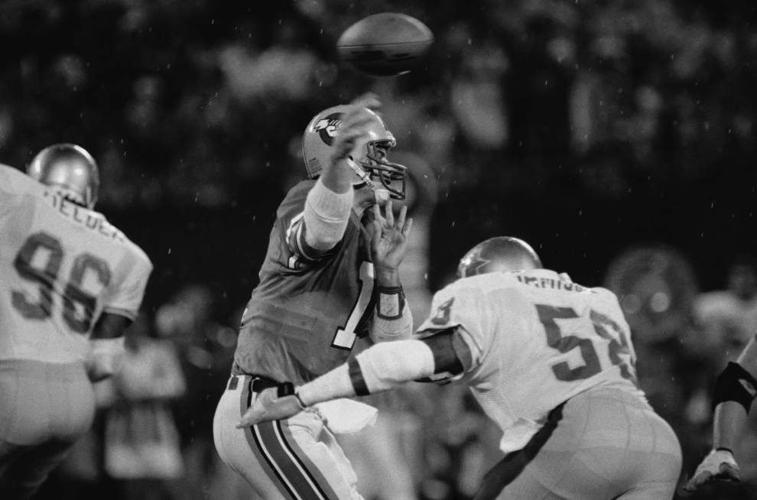 Thirty years ago this week, Bobby Hebert and Jim Mora squared off in ...