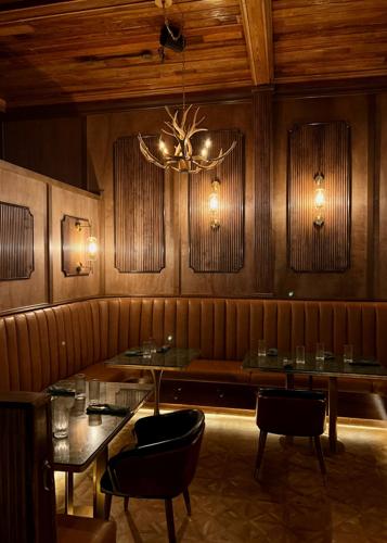Uptown NOLA restaurant the Husky opens with stunning design | Where ...