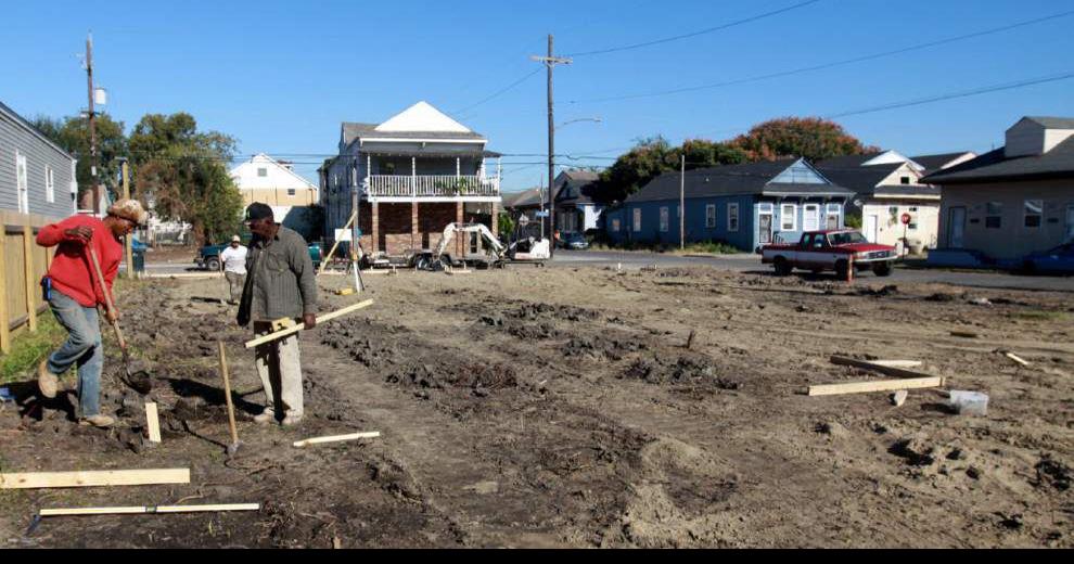 Developer, neighbors counting on new homes to transform violent corner ...