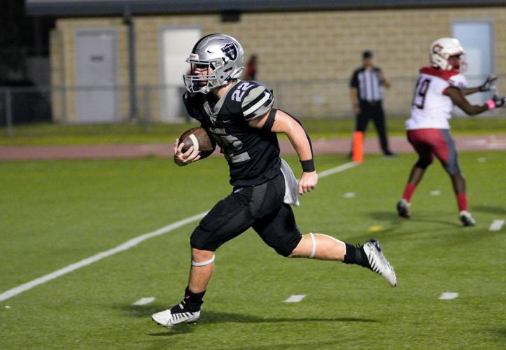 Lakeshore football players ready to pull double duty | St. Tammany ...