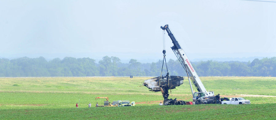 Plane crash at Huntsville, Ala., airport kills three, AL.com reports ...