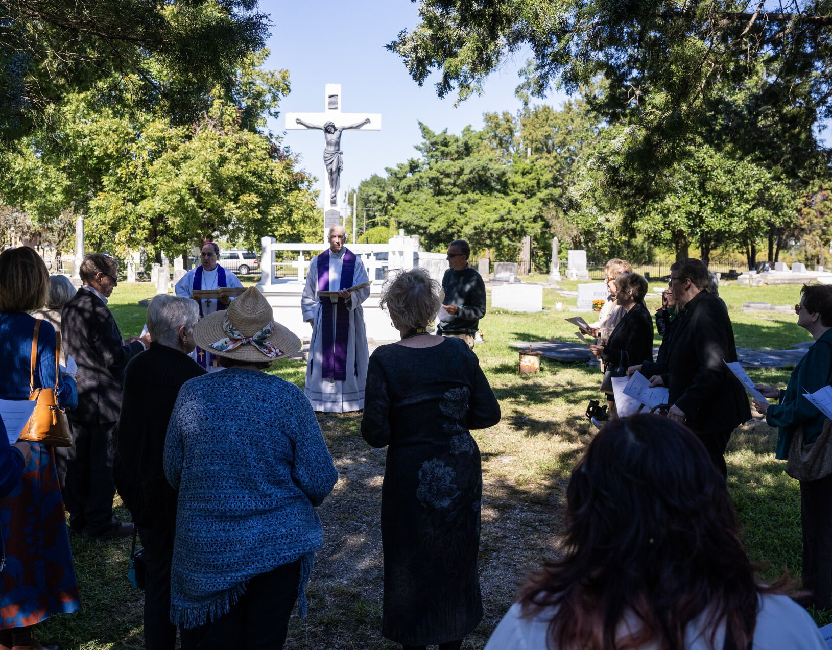 Letters: Catholic Church leaders should not side with law-breaking ...