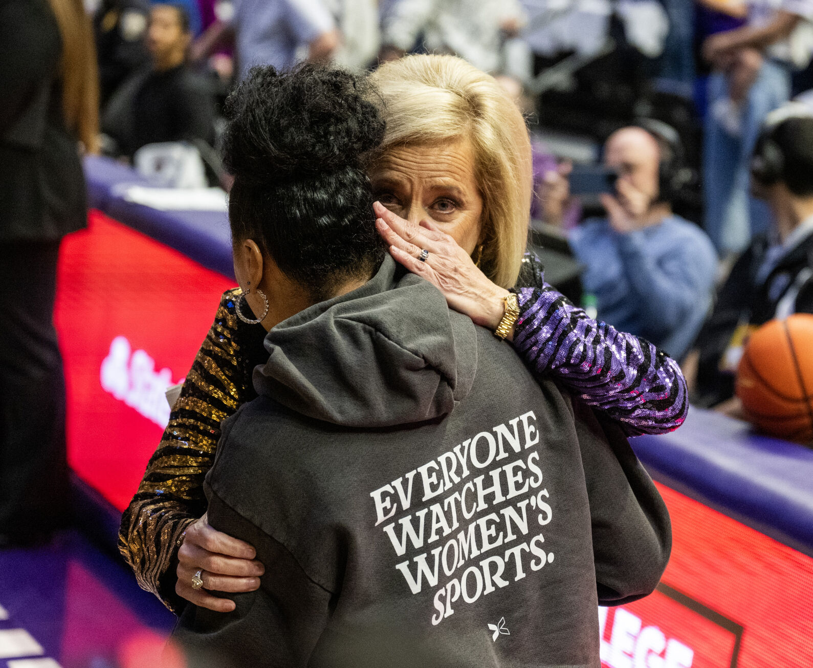 Kim Mulkey thinks 'people want to see' LSU-South Carolina | LSU | nola.com