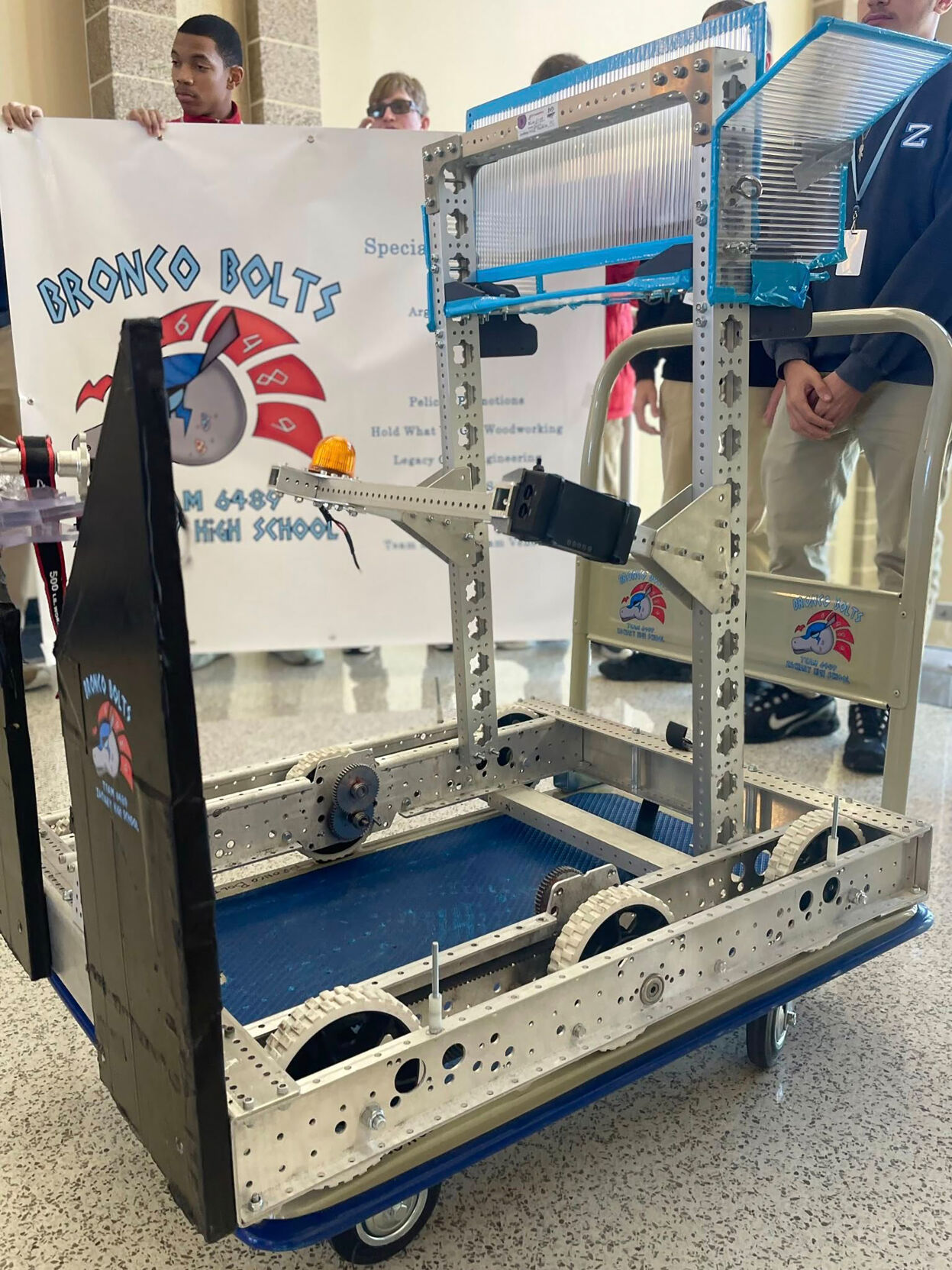 ZHS Bronco Bolts robot.jpg | | nola.com