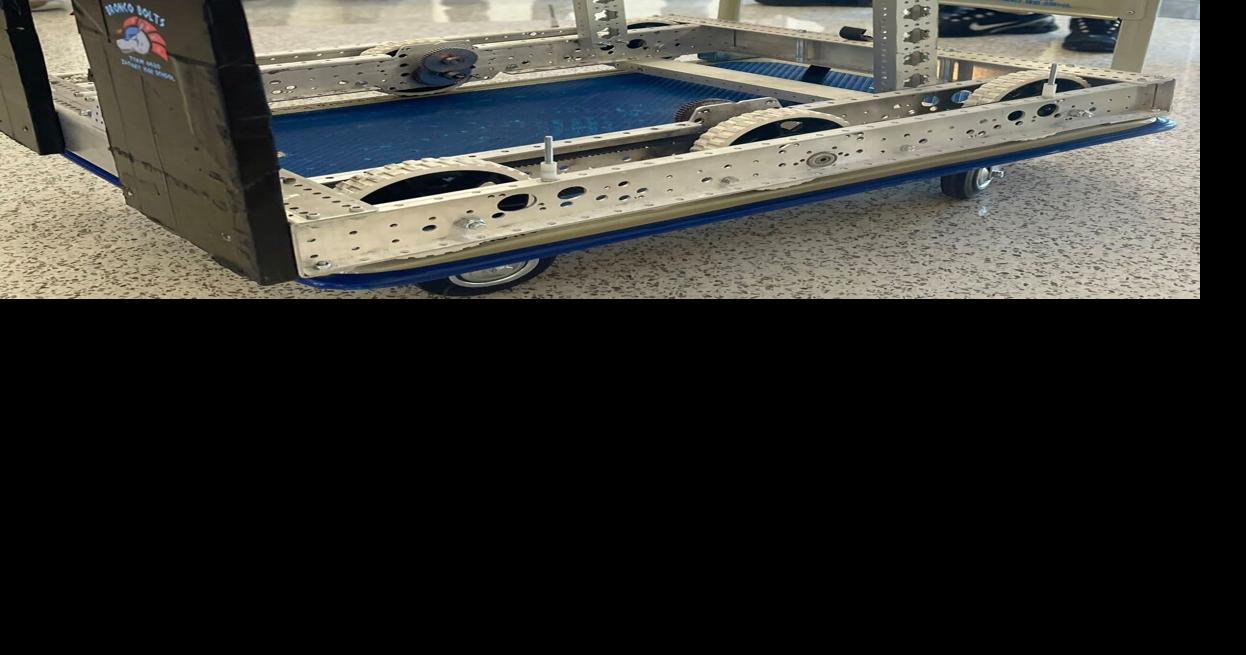 ZHS Bronco Bolts robot.jpg | | nola.com