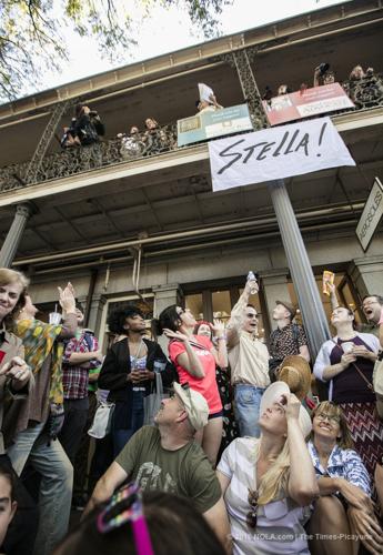 Stella!! yelling contest in the French Quarter: Photo gallery ...