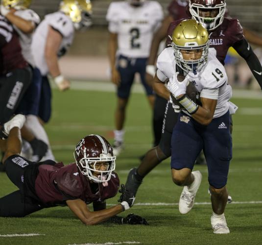 Holy Cross tops De La Salle with 'surreal' pick-six | Prep Sports ...