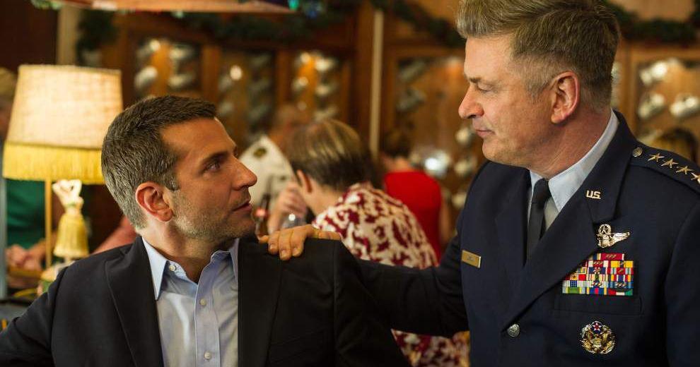 Review: Say goodbye, not hello, to Cameron Crowe’s ‘Aloha’ | Movies/TV ...