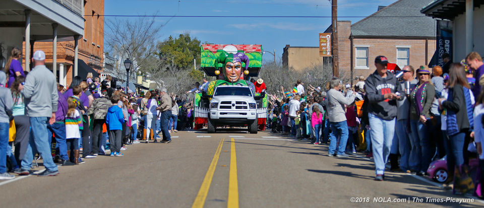 Covington parades roll on Mardi Gras: See photos | Archive | nola.com