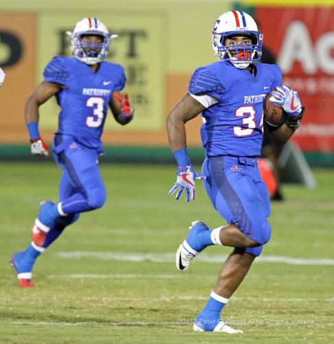 John Curtis 27, Warren Easton 21: Collin Guggenheim runs for two ...