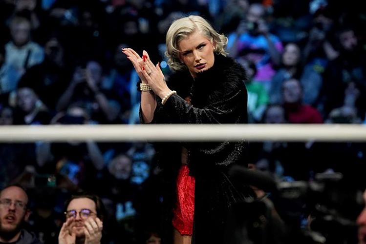 ''Timeless' Toni Storm brings diva persona to wrestling life ...