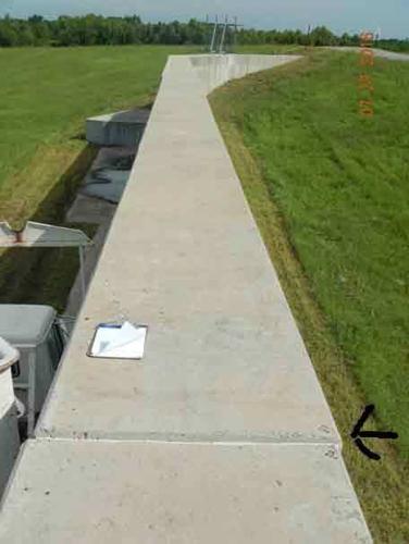 St. Bernard Parish floodwall panels separating, sinking | Weather ...