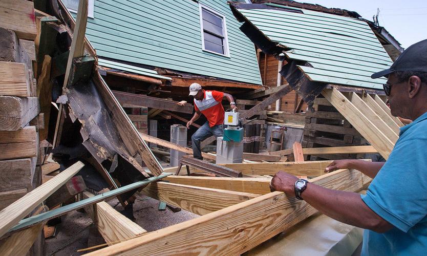 5 injured in partial house collapse in Lakeview | Traffic | nola.com