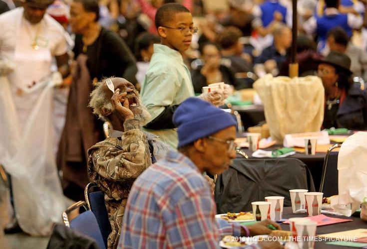 Sheriff Marlin Gusman hosts 44th annual Thanksgiving Dinner: photo ...