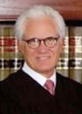 Judge Robert Murphy to retire his suit at 5th Circuit Court of Appeal ...