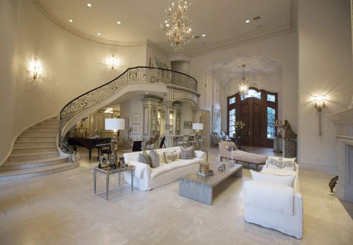 At this stately Old Metairie home, family comes first | Home/Garden ...