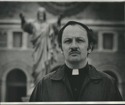 Former priest Lawrence Hecker admits serial molestation | Crime/Police ...